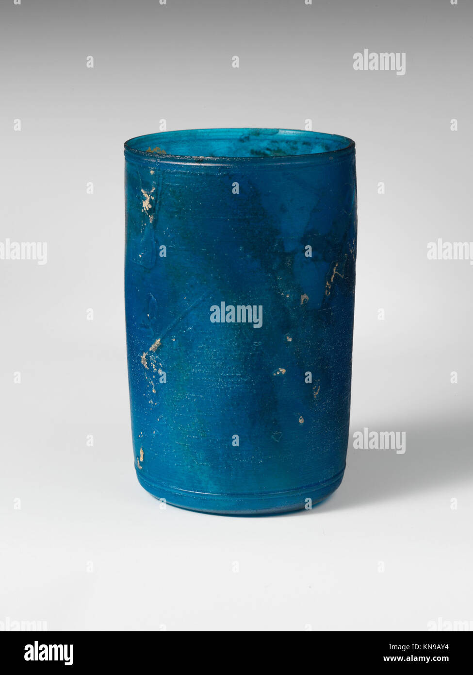 Glass cylindrical beaker MET DP231278 252997 Roman, Glass cylindrical ...