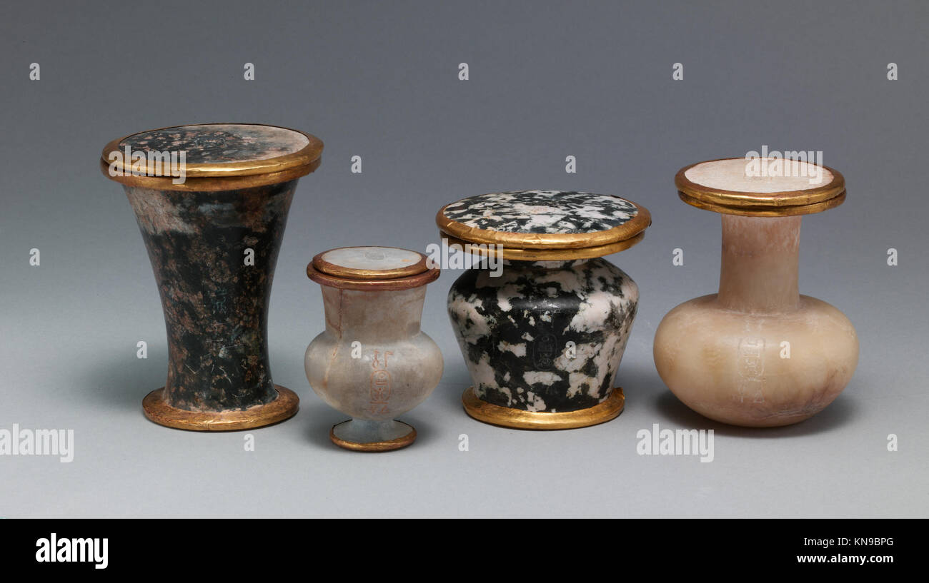 Bottle and lid naming Thutmose III MET DP116086 547634 Stock Photo - Alamy