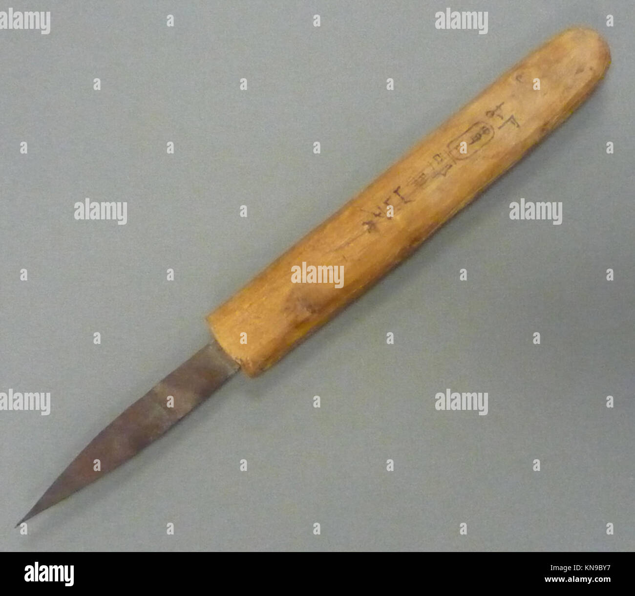 A carpenter's chisel from a foundation deposit at Hatshepsut's Temple ...