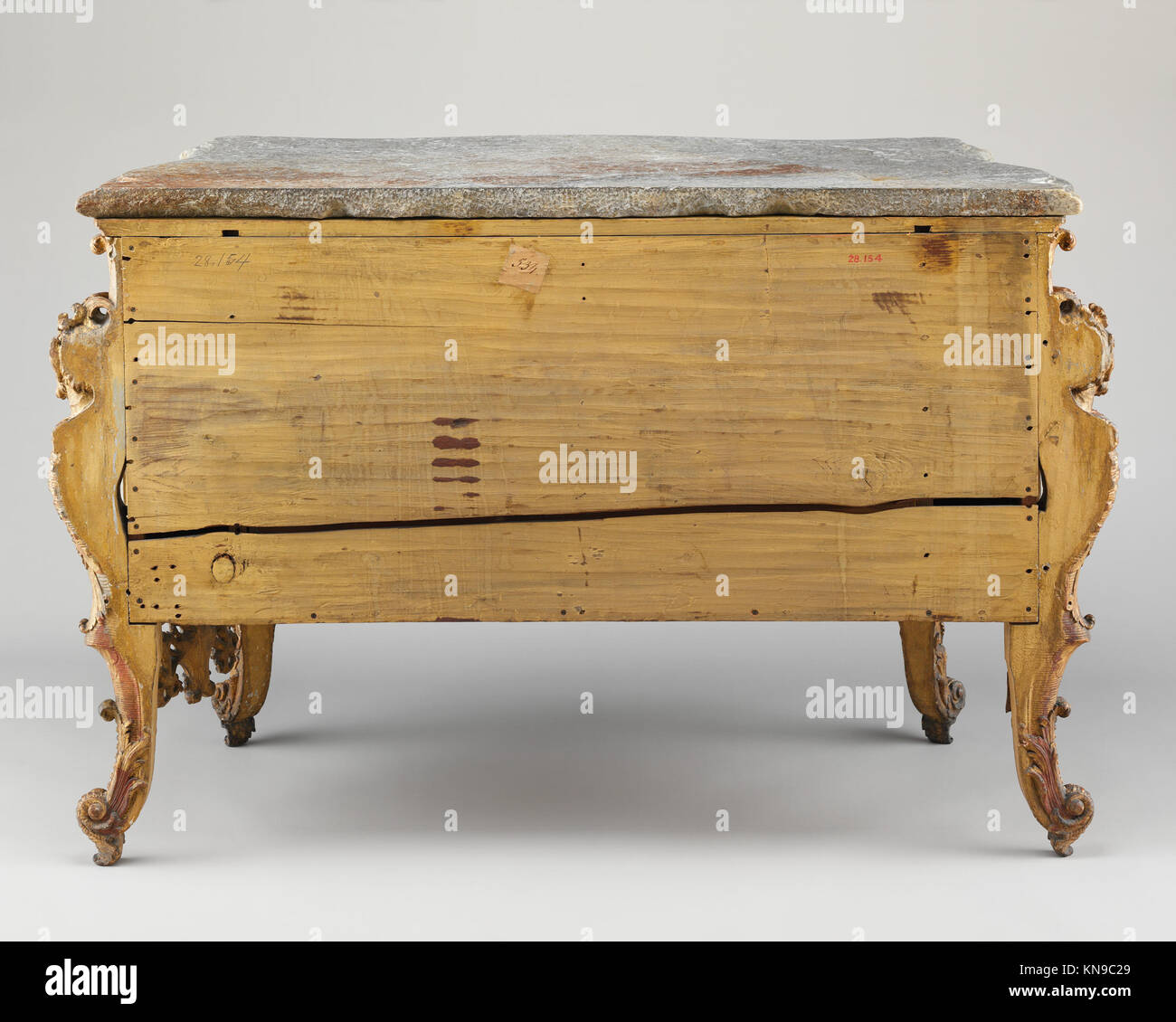 This commode, a fine example of 18th-century European furniture ...