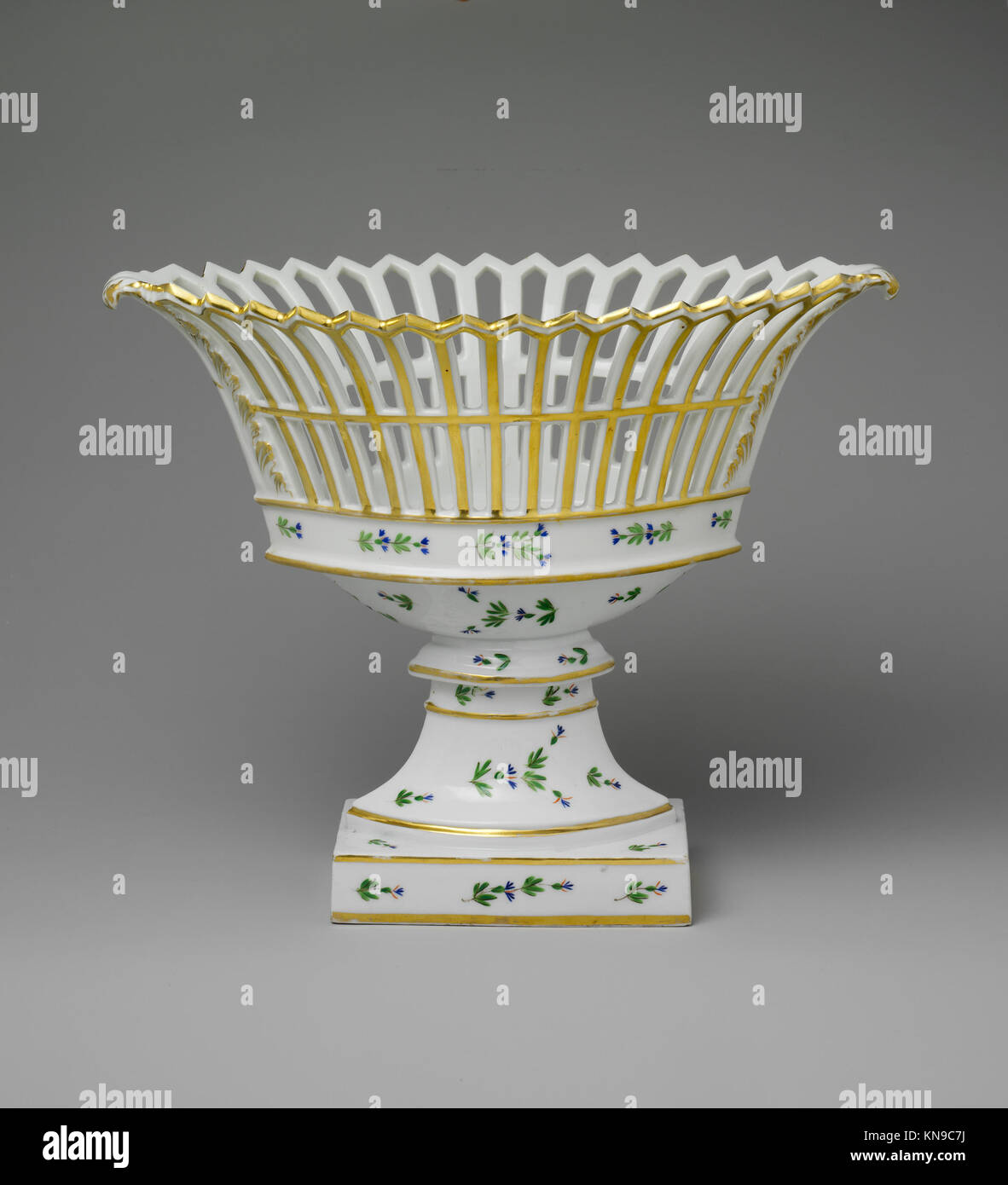 This French porcelain compote (1815â€“1830) features intricate ...