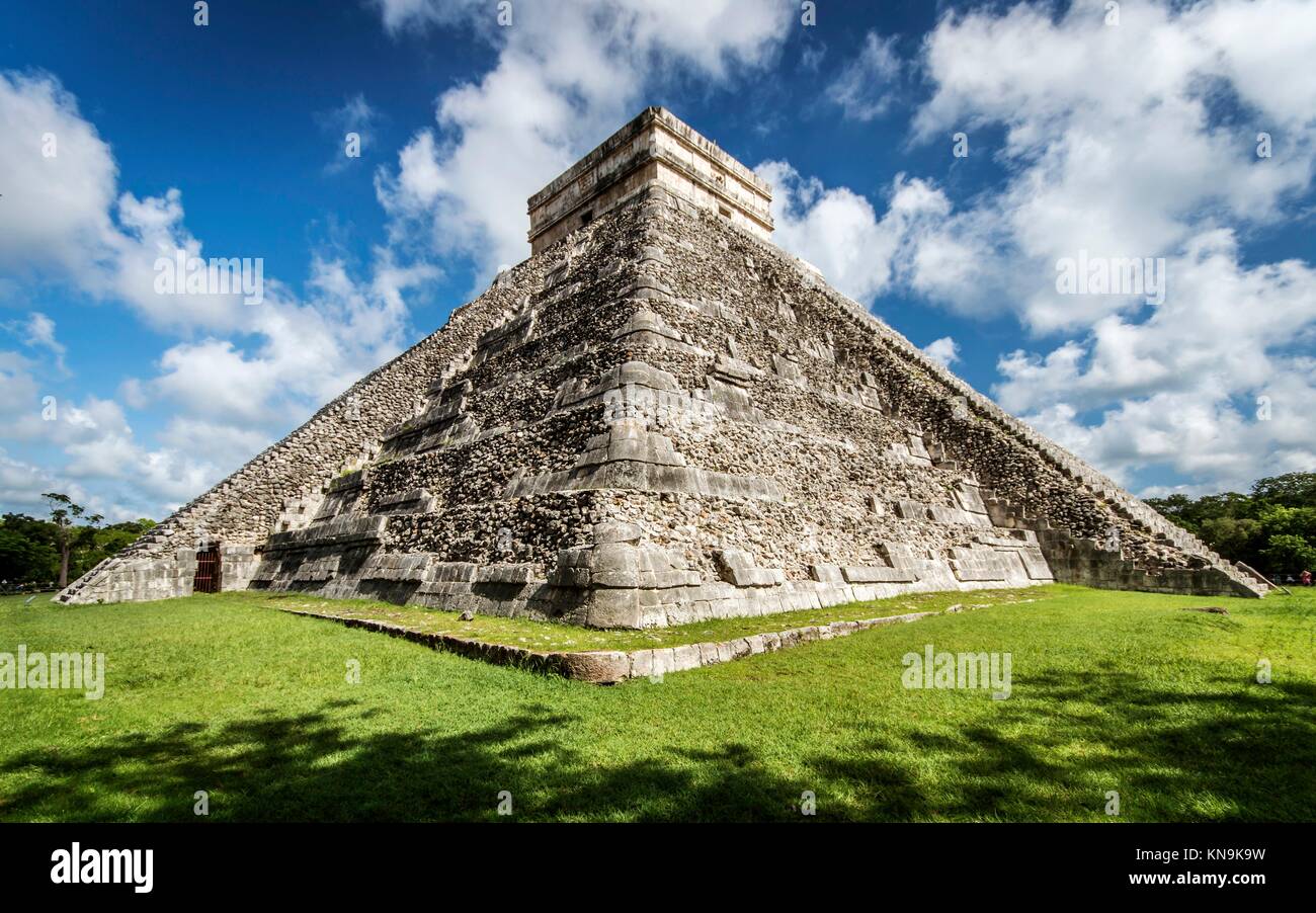 Mexico chichen itza hi-res stock photography and images - Alamy