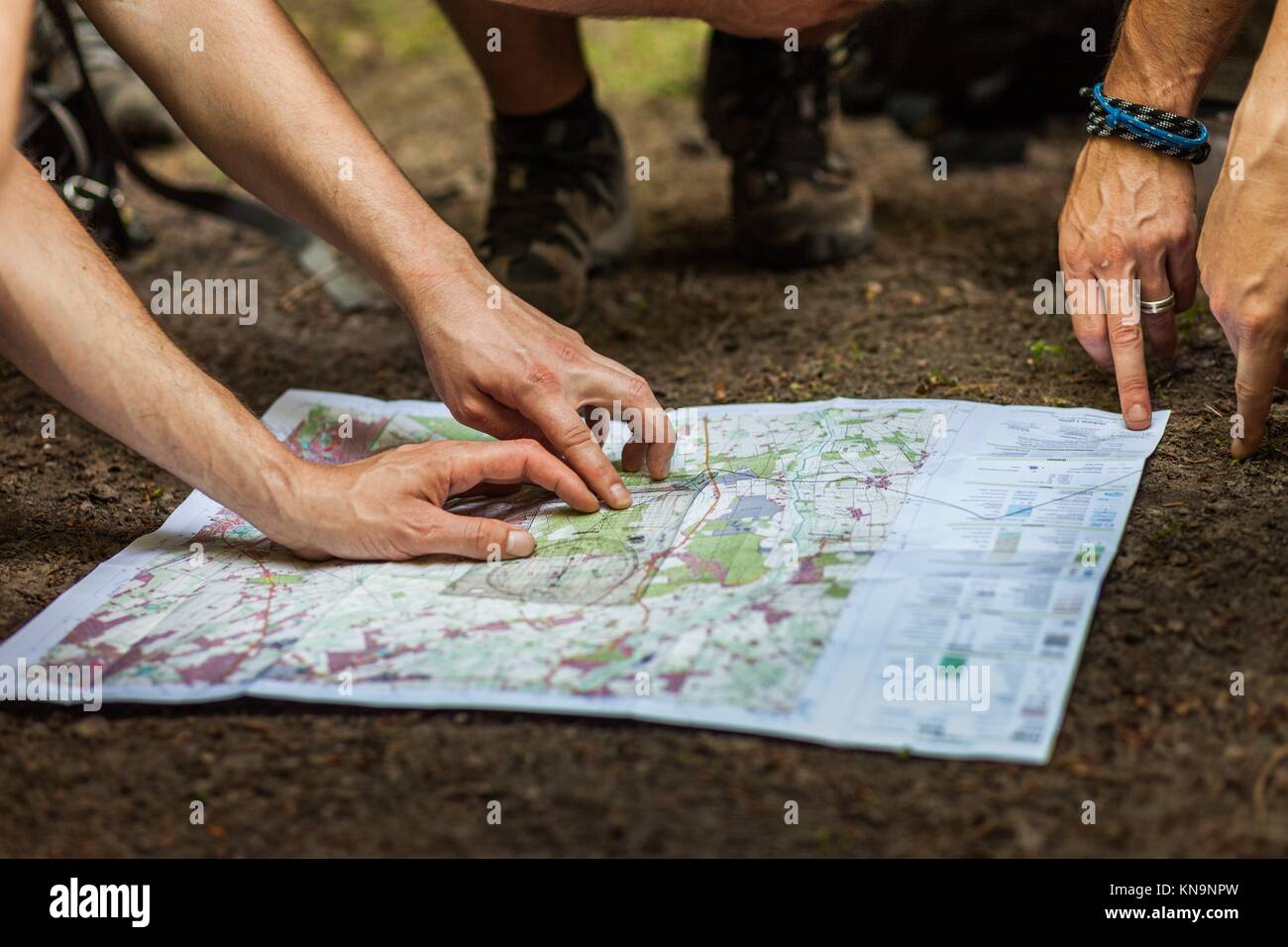 Male Hikers Map High Resolution Stock Photography and Images - Alamy