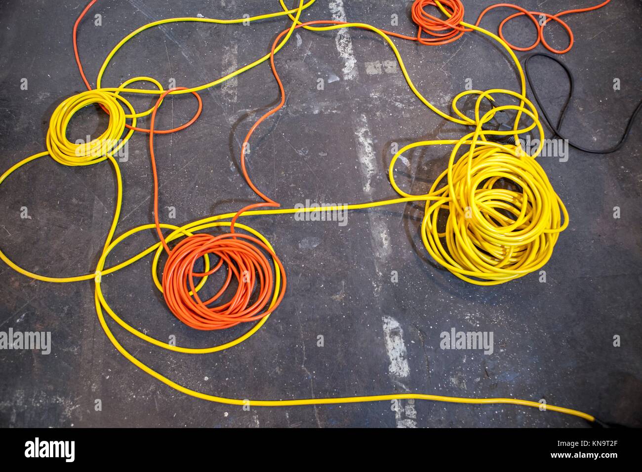 Lay Cable Stock Photos & Lay Cable Stock Images - Alamy