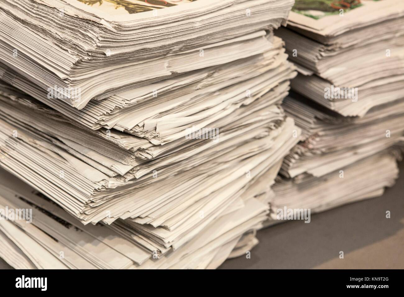 Journal communication hi-res stock photography and images - Alamy