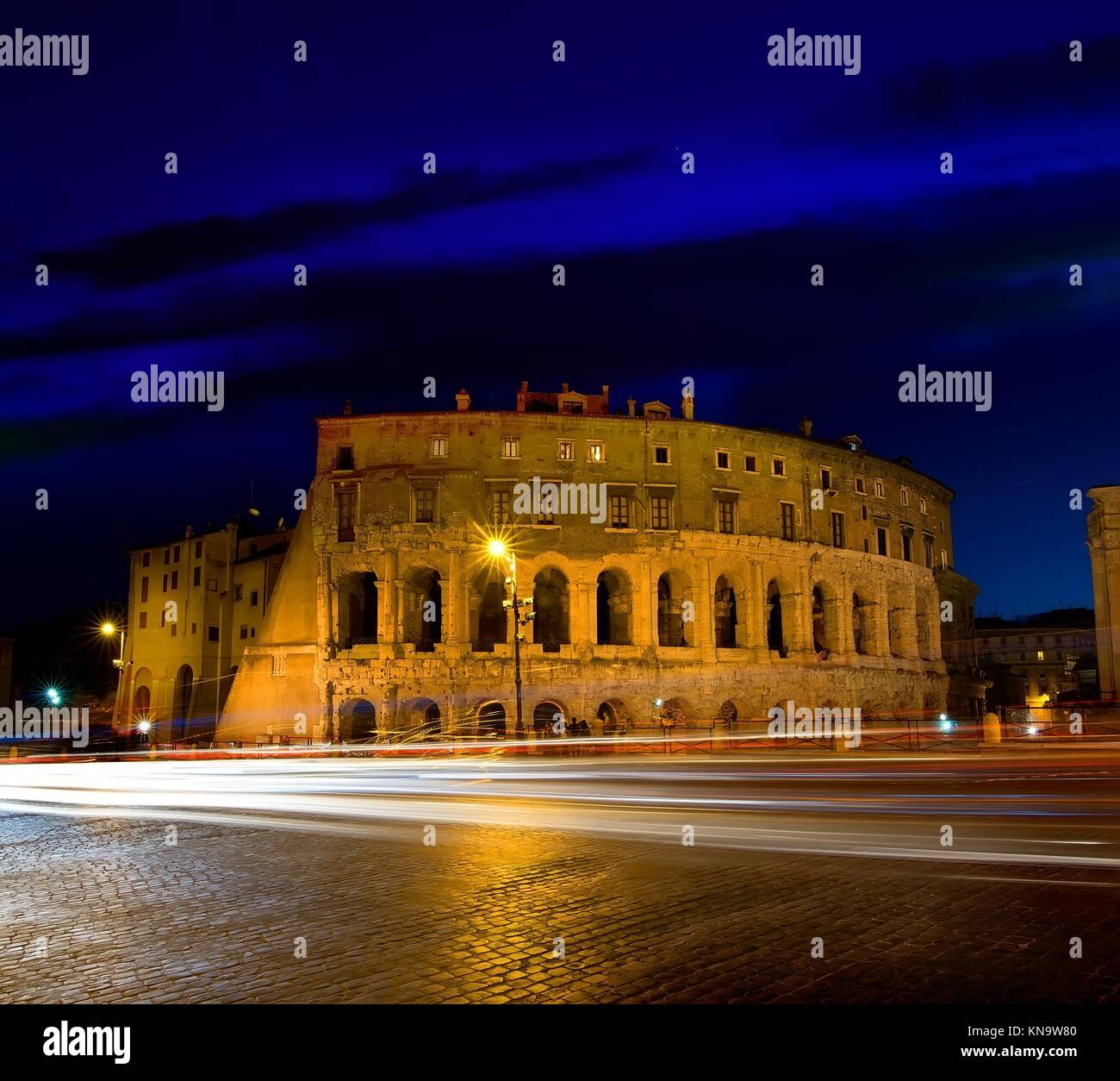 Majestic Colosseum in Rome at twilight, Italy Stock Photo - Alamy