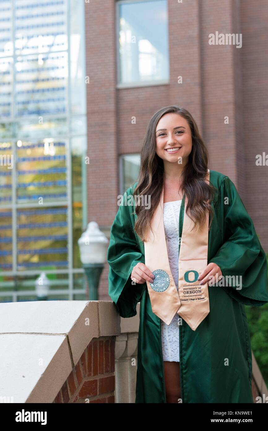 Female college graduate hi-res stock photography and images - Alamy