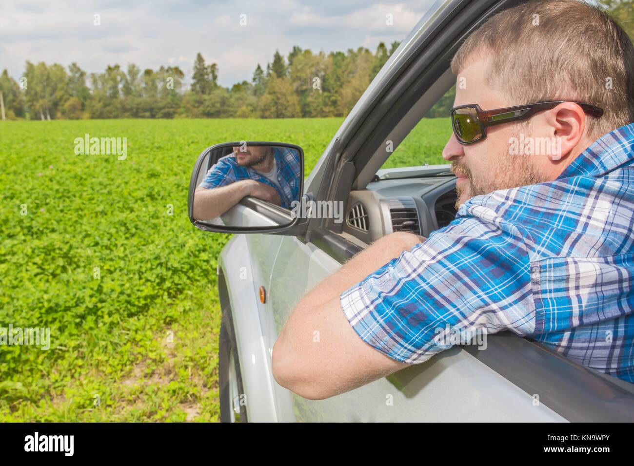 Car glasses man hi-res stock photography and images - Alamy