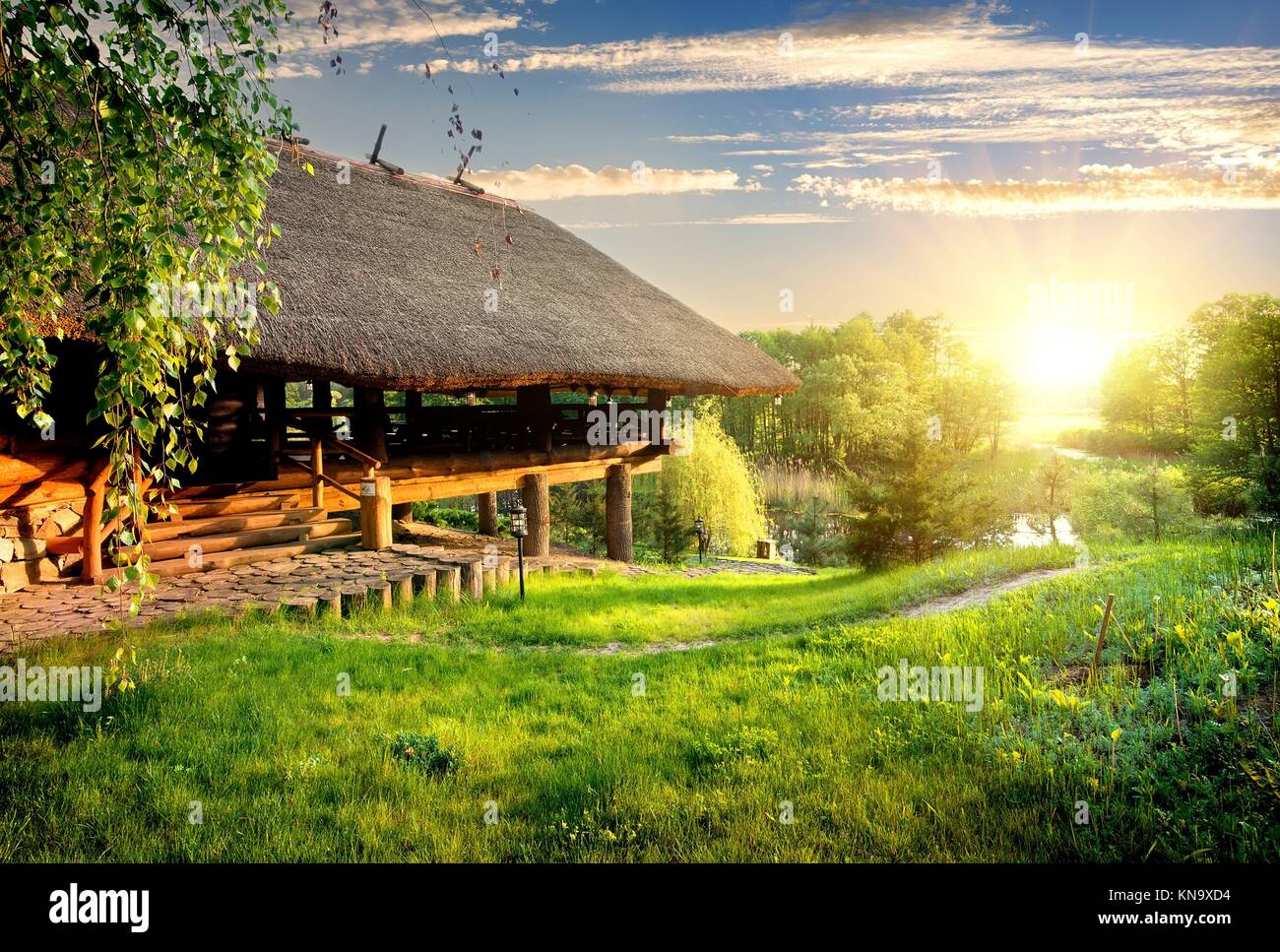 Log farm house hi-res stock photography and images - Alamy