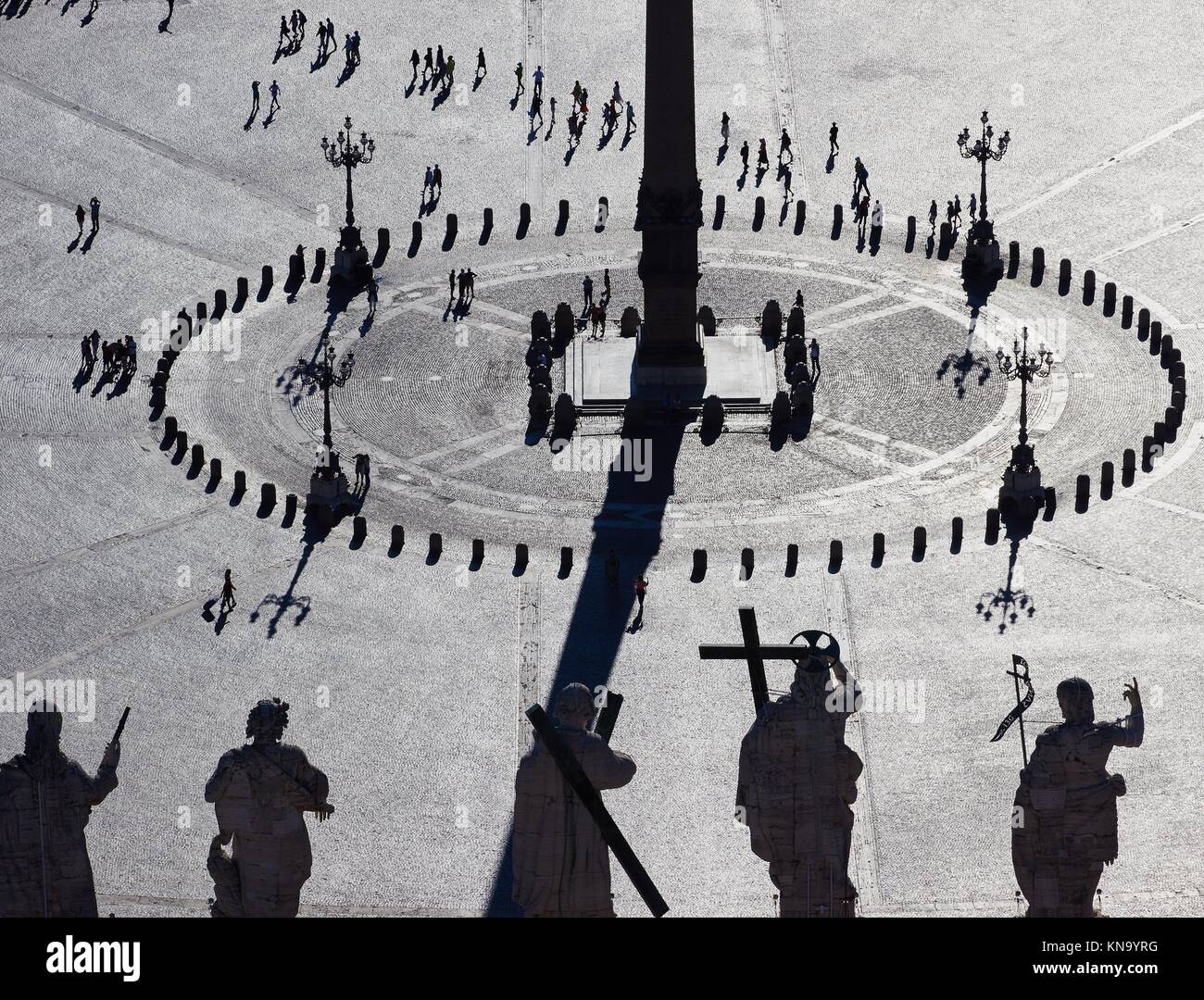 Statue jesus vatican city rome hi-res stock photography and images - Alamy