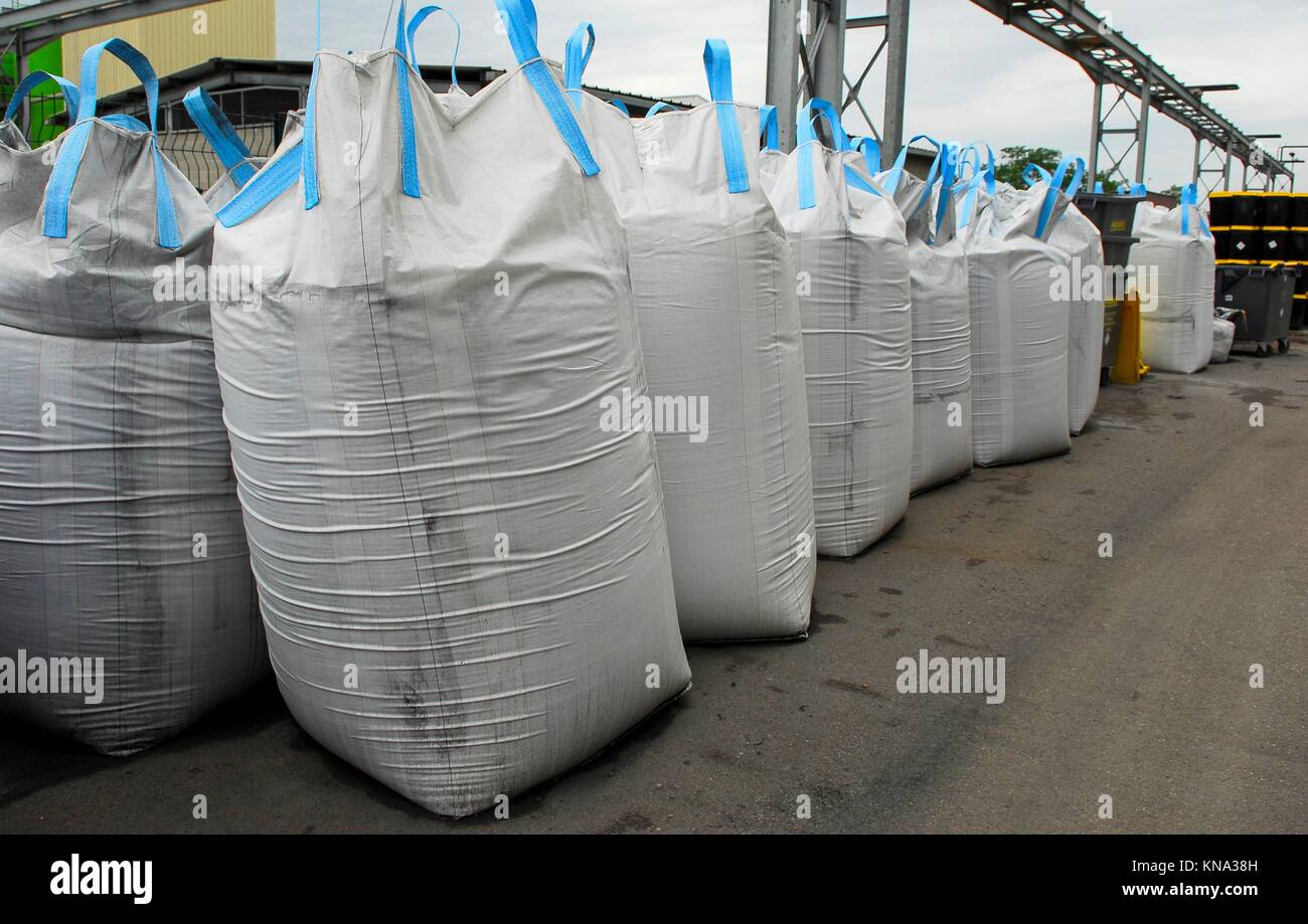 Hazardous waste storage area hi-res stock photography and images - Alamy