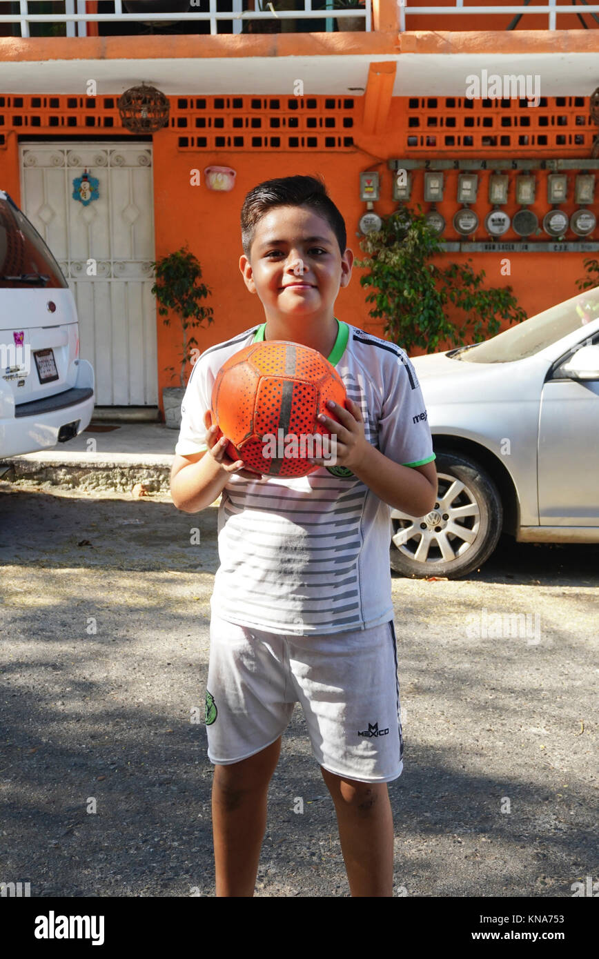 Mexico child smiling hi-res stock photography and images - Alamy