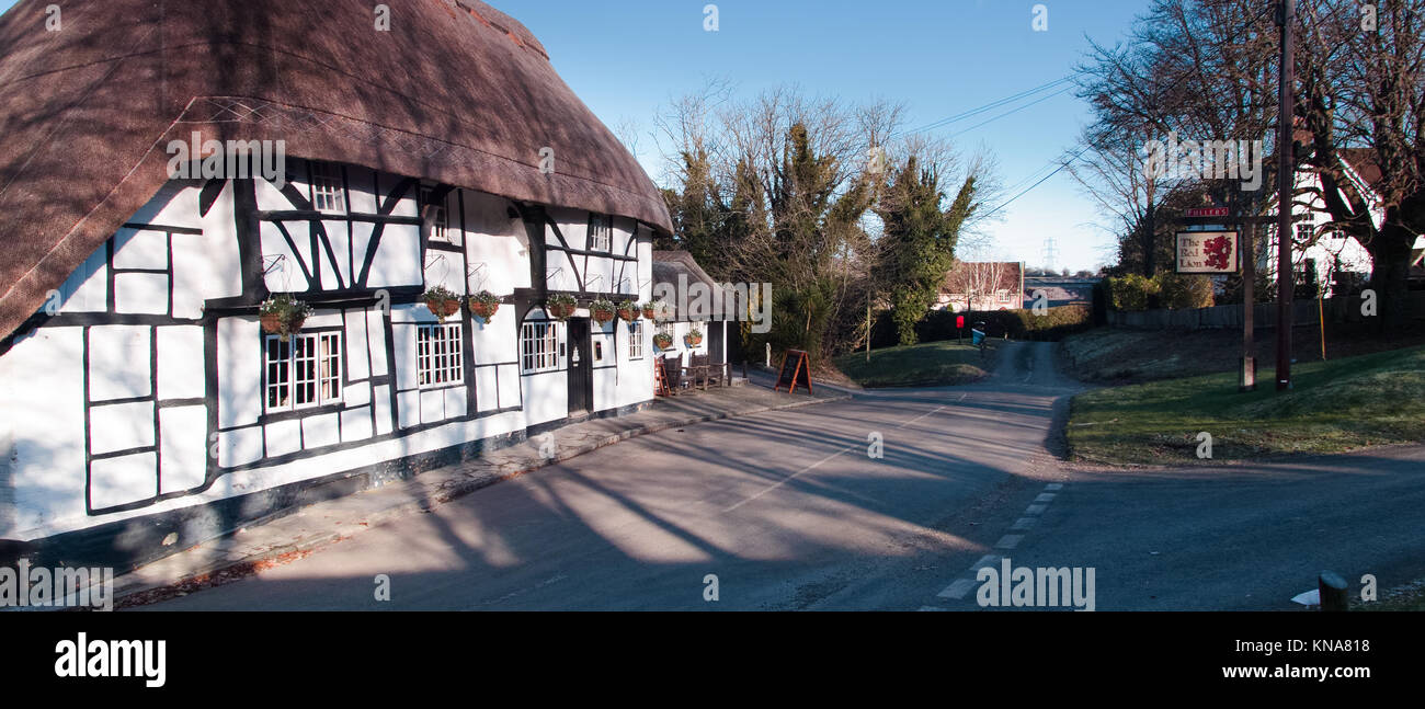 Red Lion pub in Chalton Hampshire UK - Oldest pub in Hampshire - 16th ...