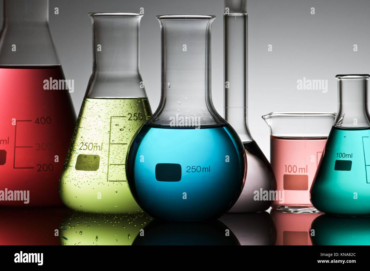Laboratory Flasks High Resolution Stock Photography and Images - Alamy
