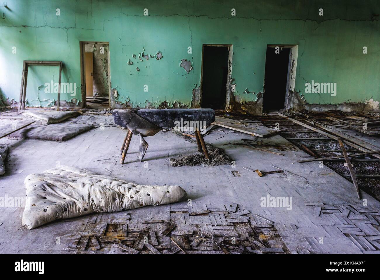 School in prypiat chernobyl ukraine hi-res stock photography and images ...