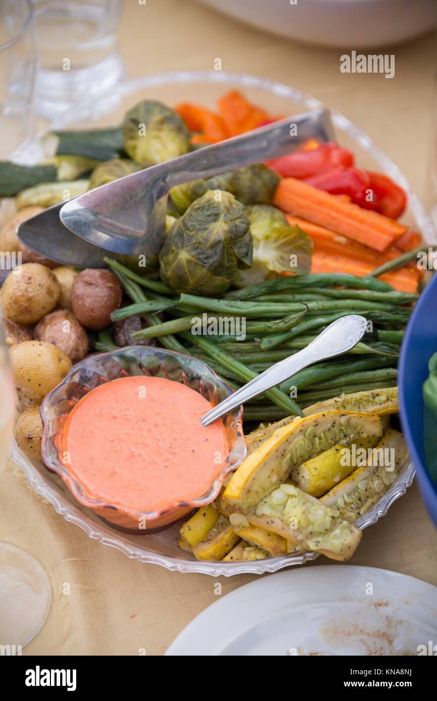 Catering food for wedding outdoors hi-res stock photography and images ...