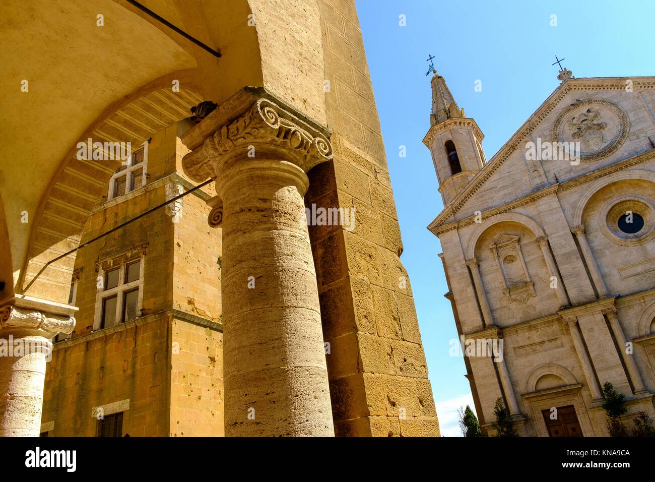 Pienza cathedral tuscany hi-res stock photography and images - Alamy