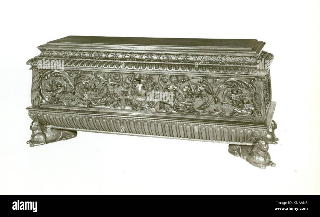 Cassone (chest, pair with 1975.1.1946) MET SF-1975-1-1945 460494 Stock ...