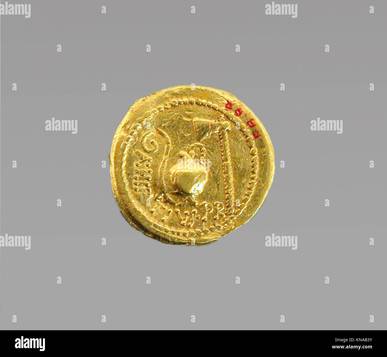 Julius caesar gold aureus minted hi-res stock photography and images ...