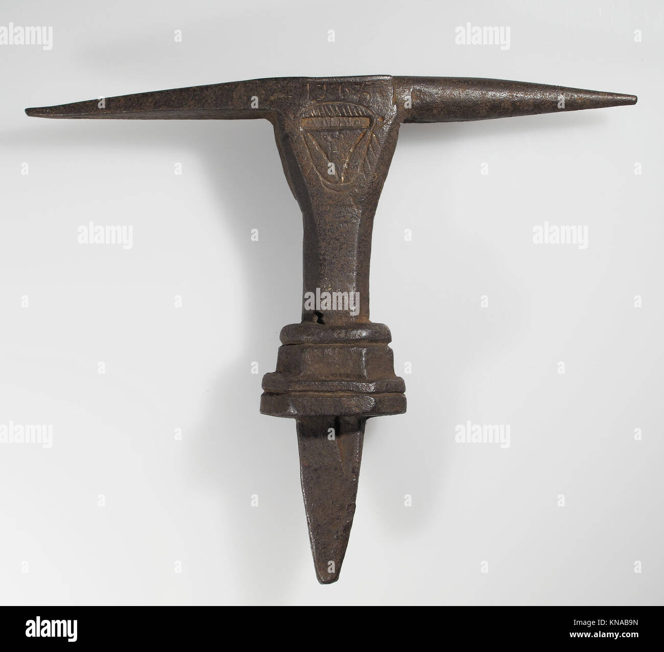 This armorer’s anvil demonstrates medieval metalworking and armor ...