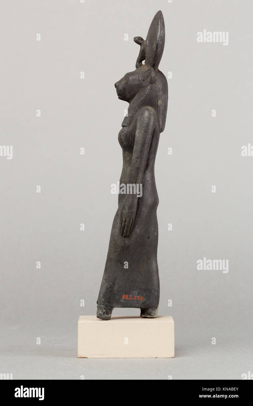 Ancient egyptian goddess wadjet hi-res stock photography and images - Alamy