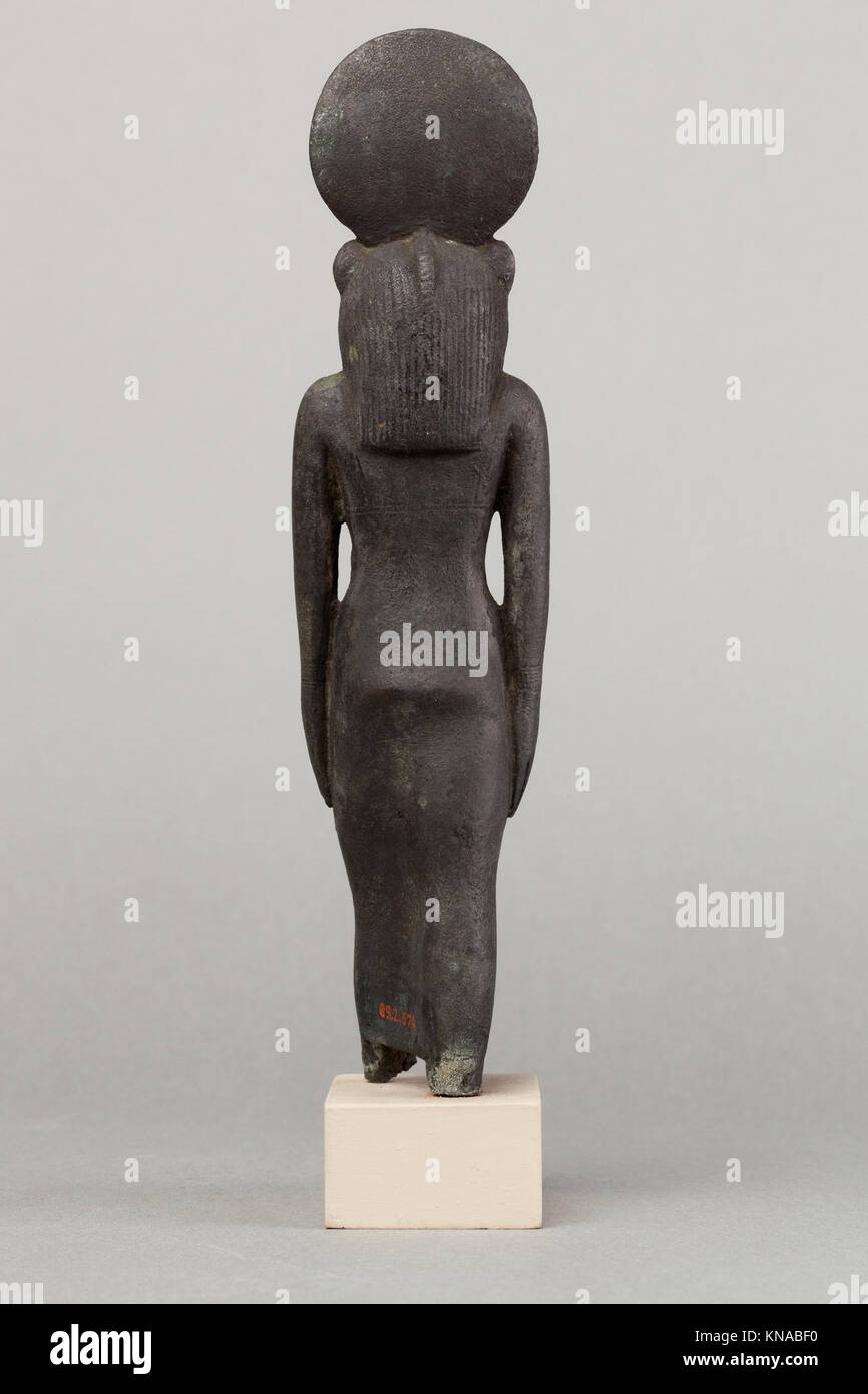 Ancient egyptian goddess wadjet hi-res stock photography and images - Alamy