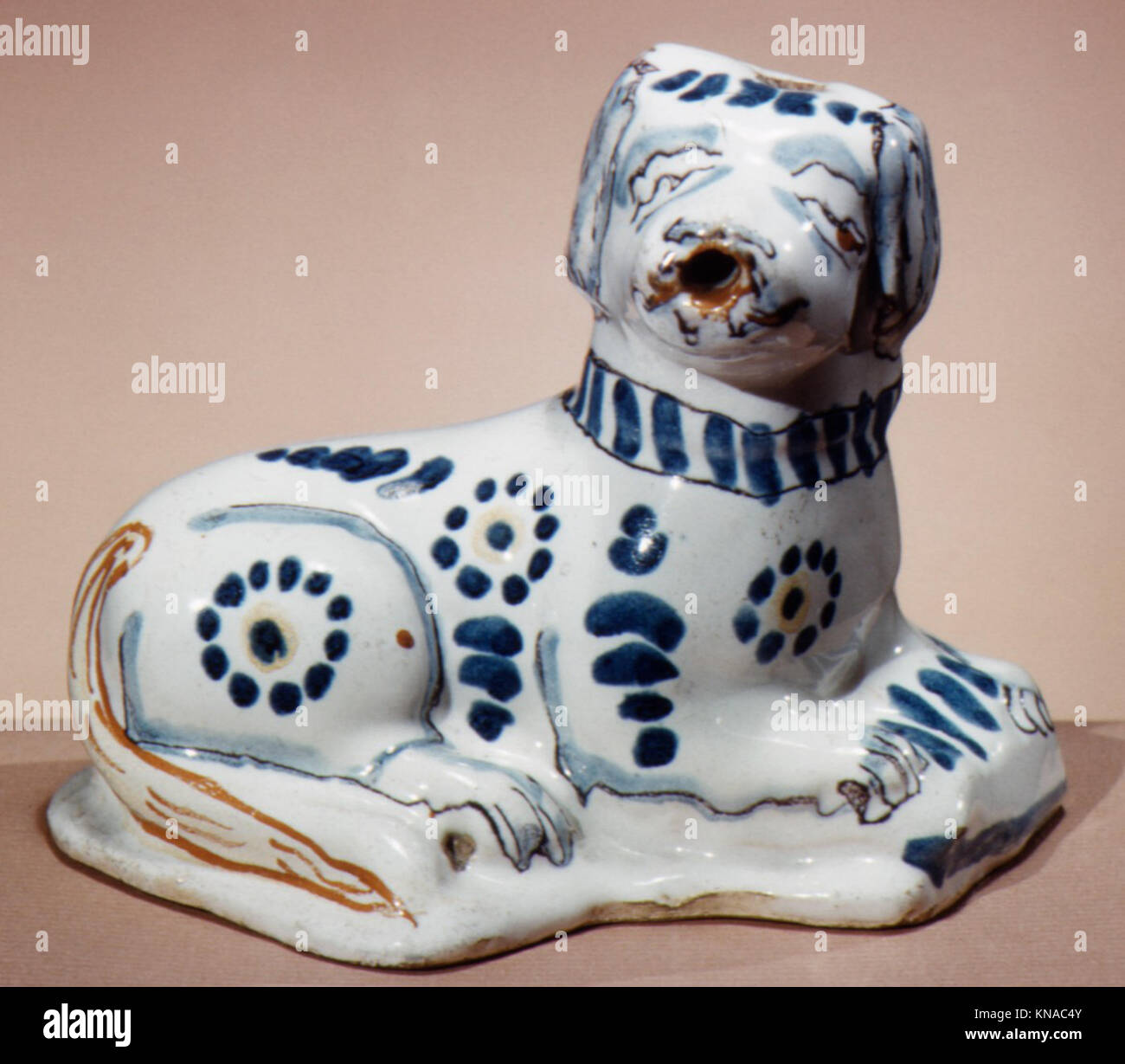 This dog sculpture illustrates artistic depiction of animals ...