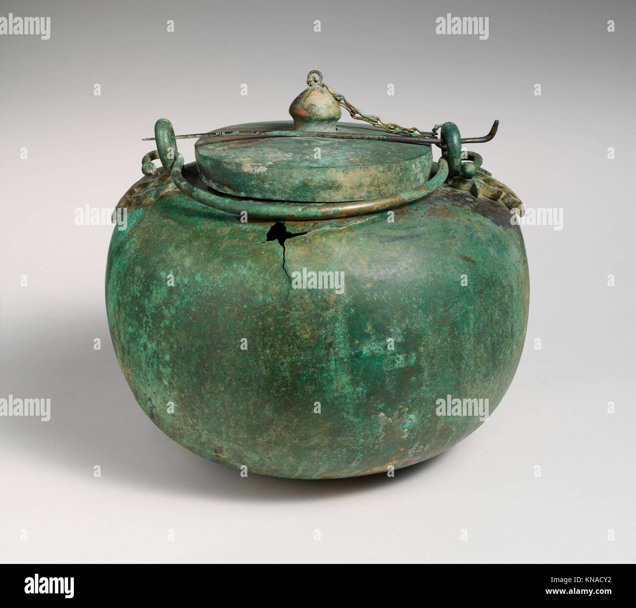 Vintage bronze cauldron hi-res stock photography and images - Alamy