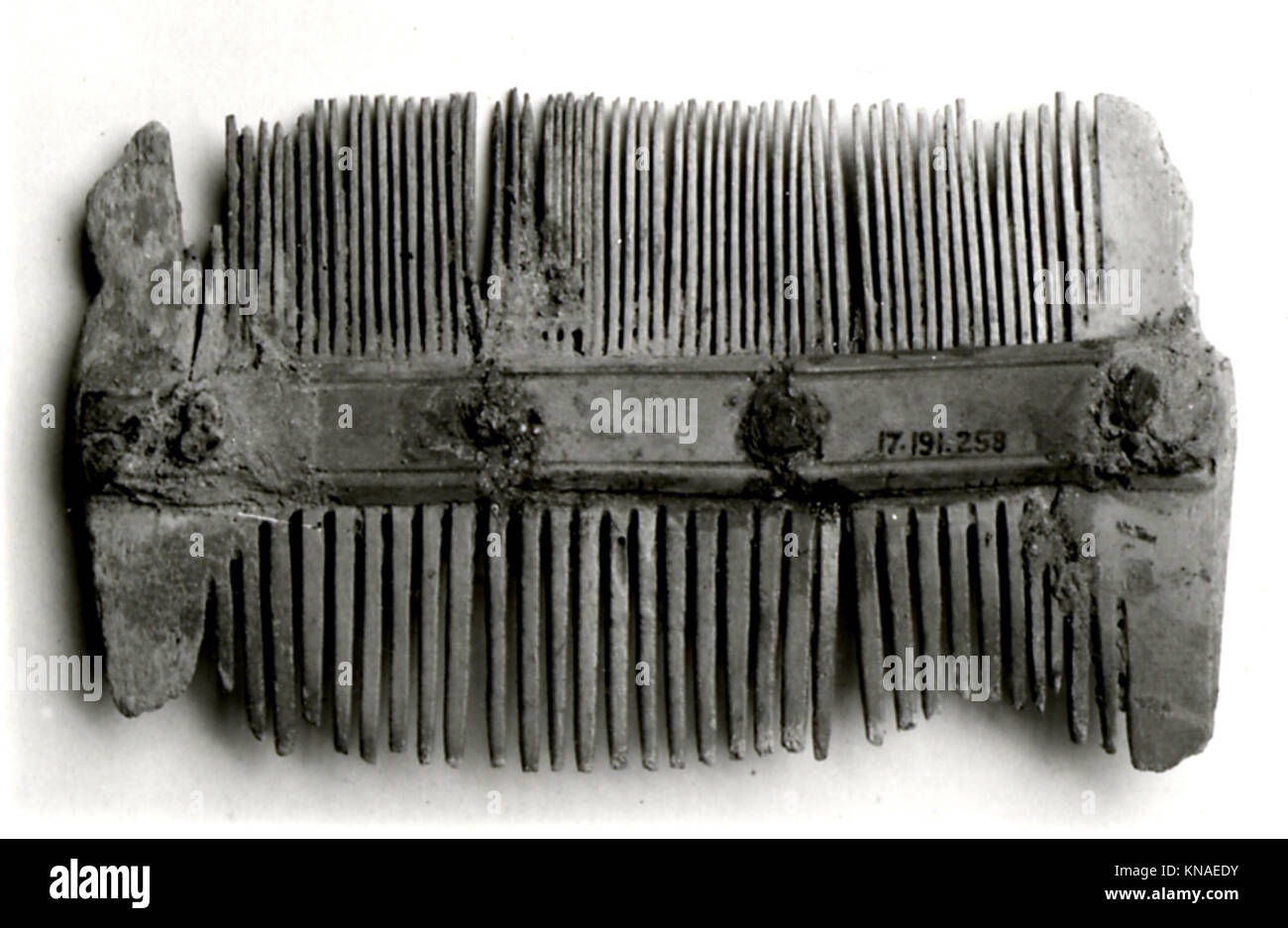 This 7th-century Frankish double-sided comb is made from ivory and ...