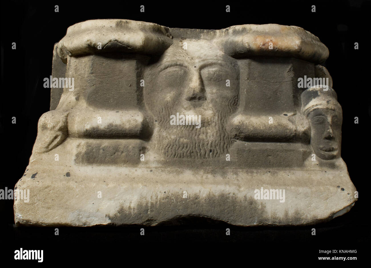 This engaged double base, cataloged as MET cdi67-155-35, is a ...