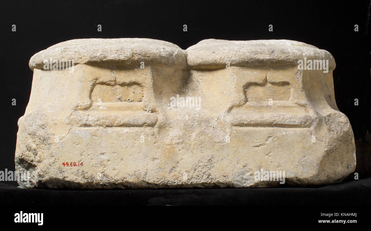 This double column base is an architectural element designed to support ...