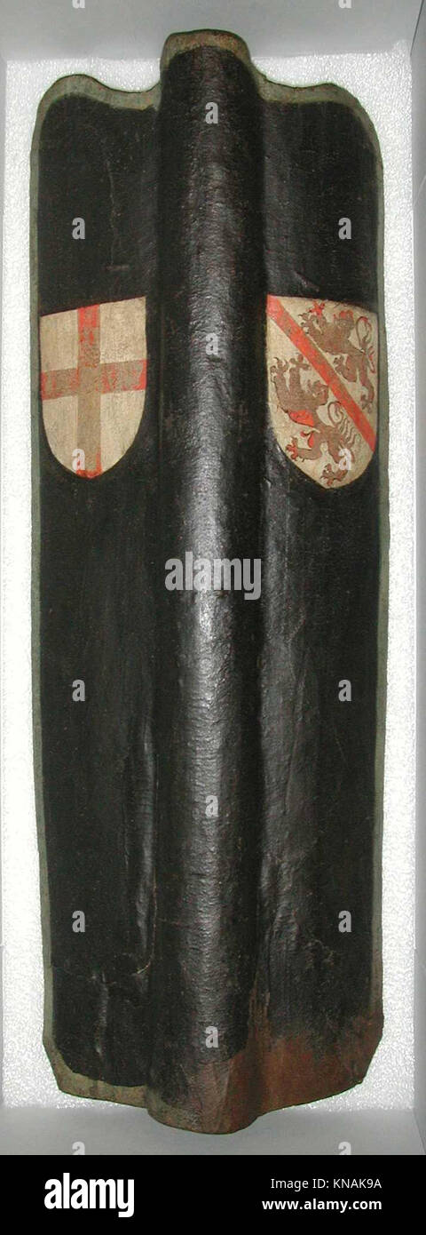 Archers shield hi-res stock photography and images - Alamy