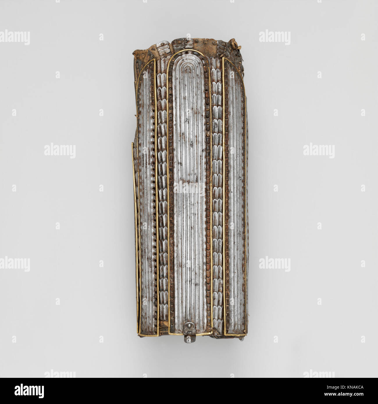 Arm Defense, MET DP113329 26802, is a piece of armor designed to ...
