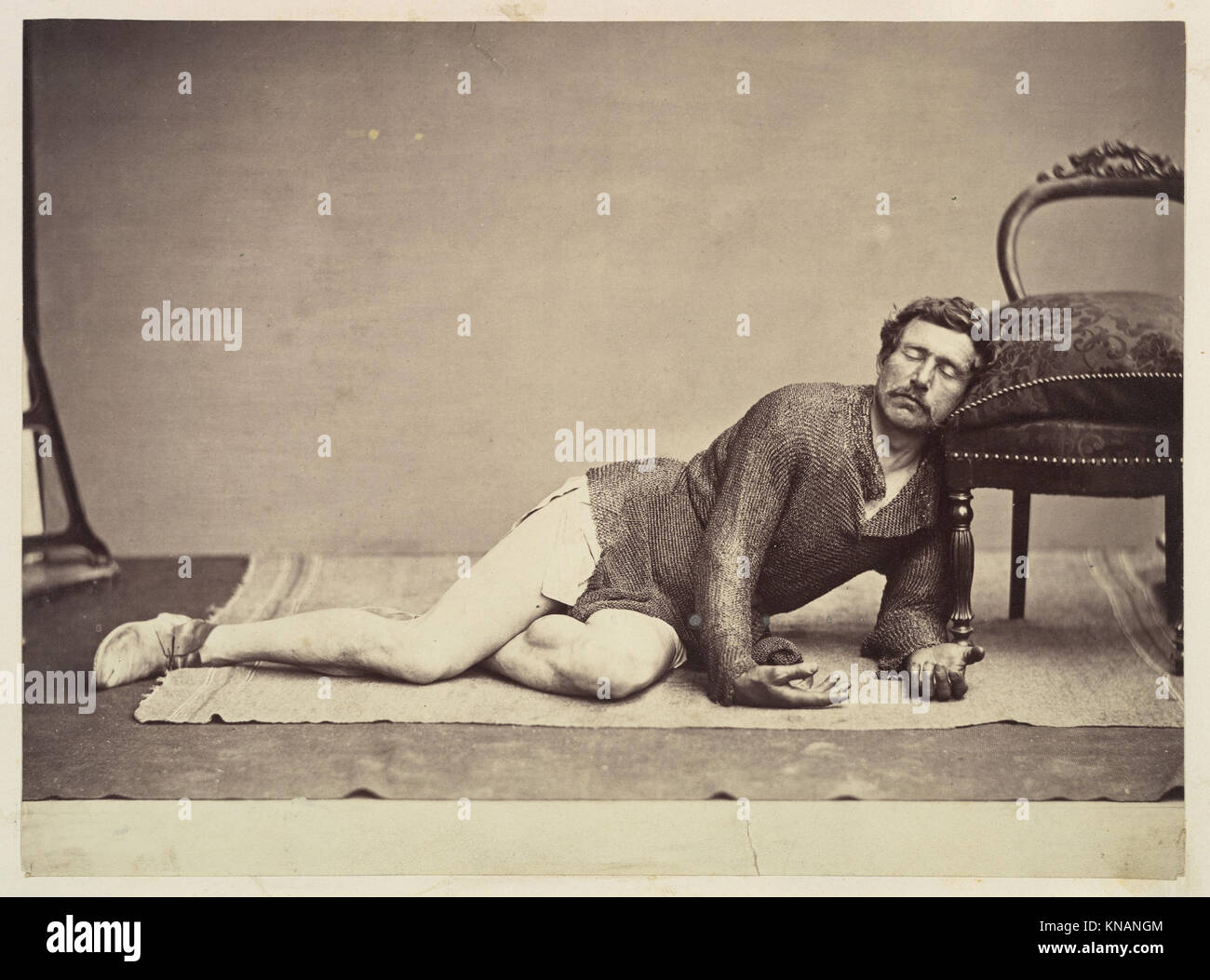 Dying soldier hi-res stock photography and images - Alamy