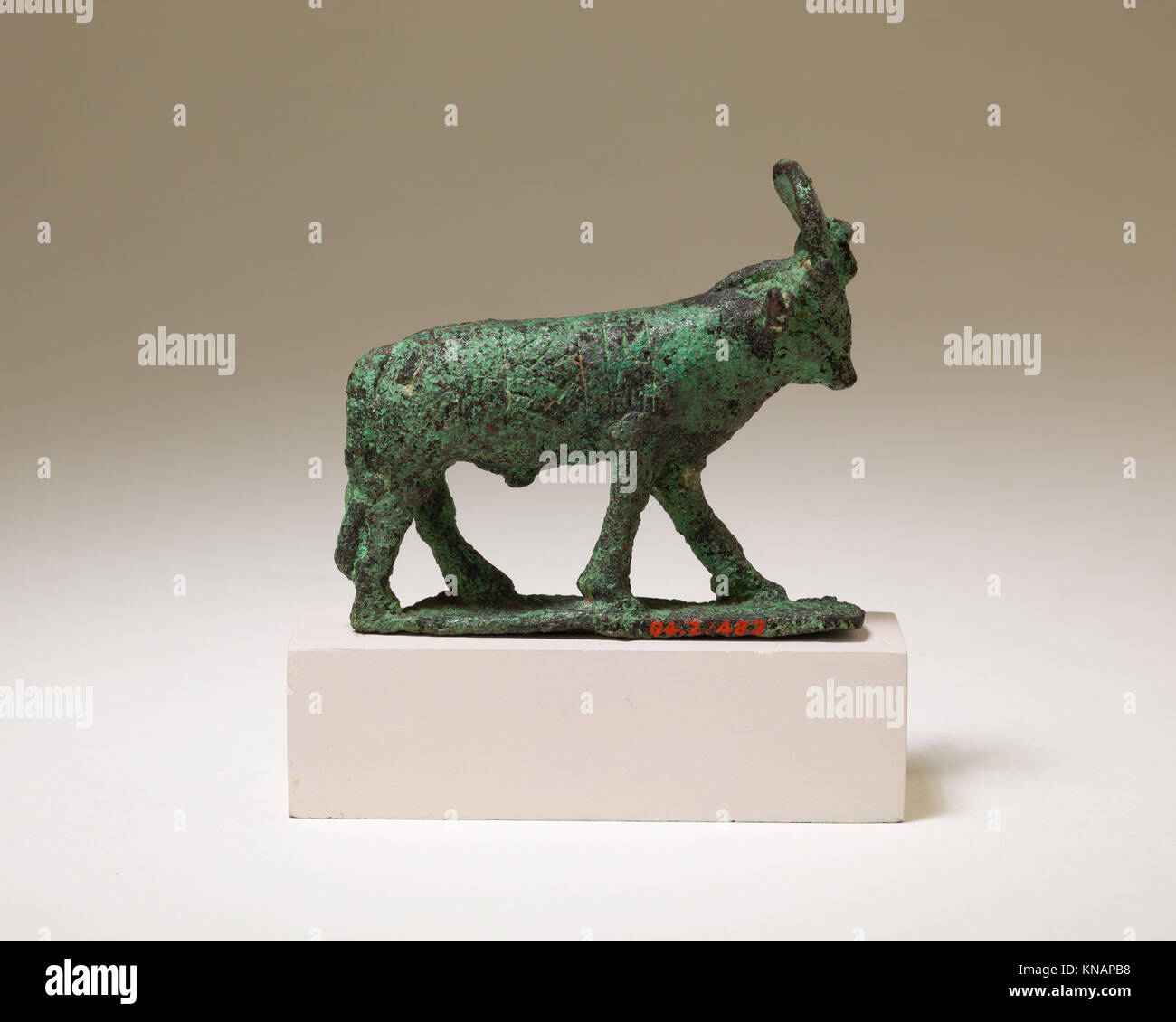 Egyptian mythology bull apis hi-res stock photography and images - Alamy