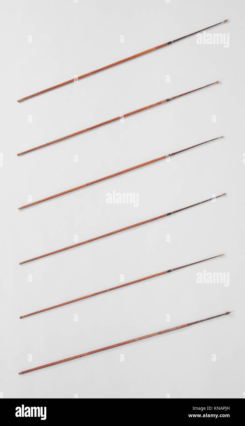 6 arrows hi-res stock photography and images - Alamy