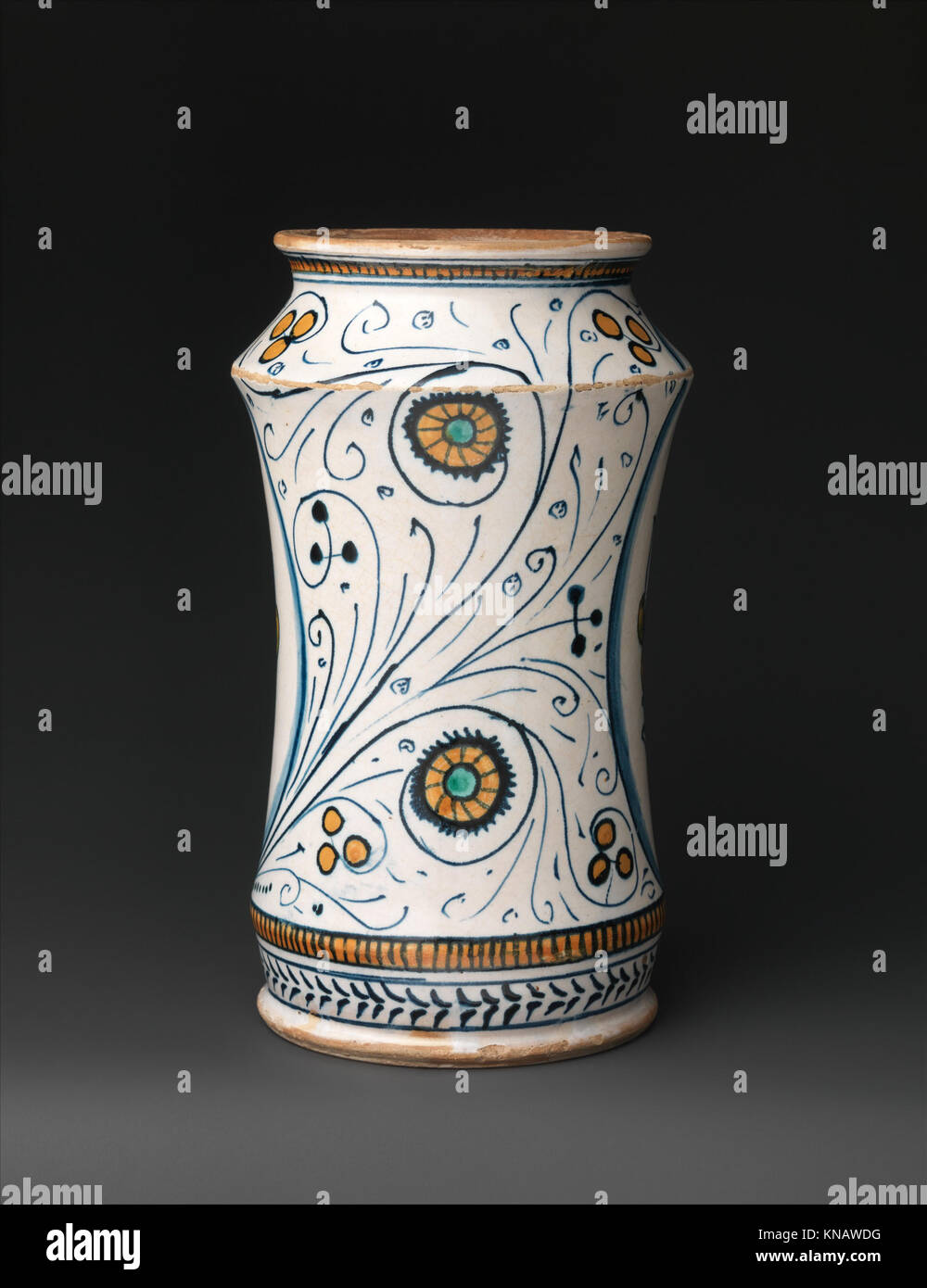 Italian perfumes hi-res stock photography and images - Alamy