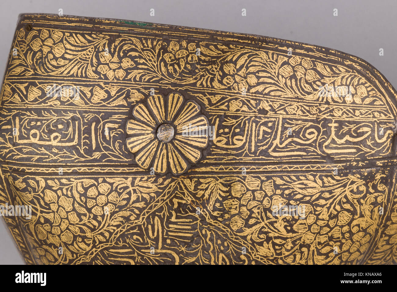 The Pata, a gauntlet sword, is a weapon that combines both a hand ...