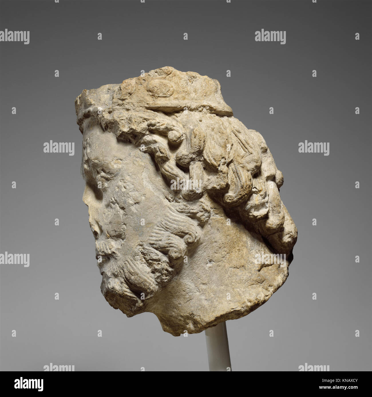 Lifelike bust of king hi-res stock photography and images - Alamy