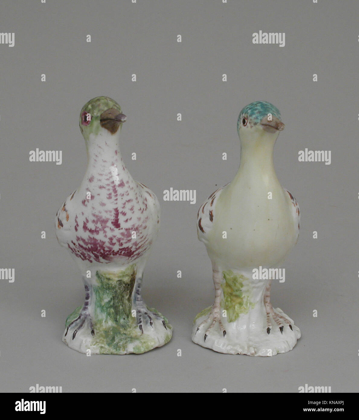 This dove, part of a pair of sculptures, is crafted with exquisite ...