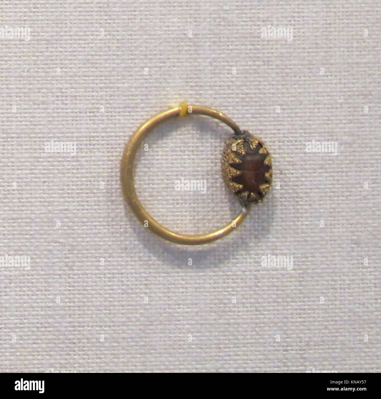 Gold swivel ring hi-res stock photography and images - Alamy