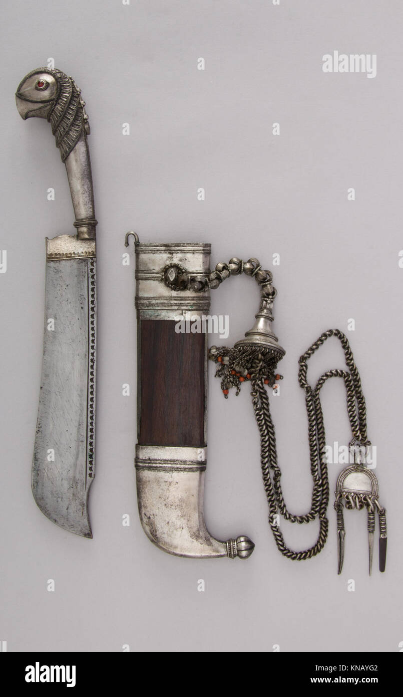 Ceremonial dagger featuring hi-res stock photography and images - Alamy