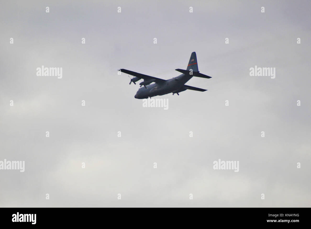 An aircrew with the Illinois Air National Guard’s 182nd Airlift Wing at ...