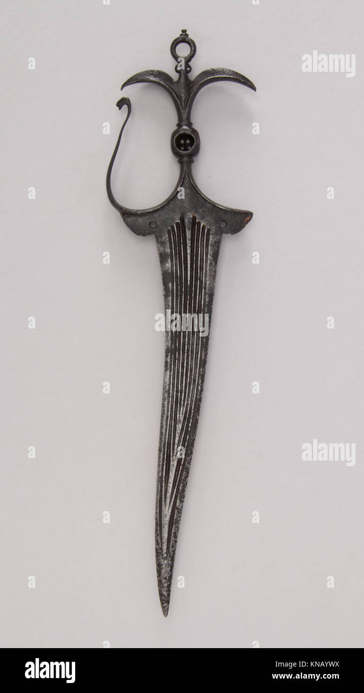 Ceremonial dagger featuring hi-res stock photography and images - Alamy