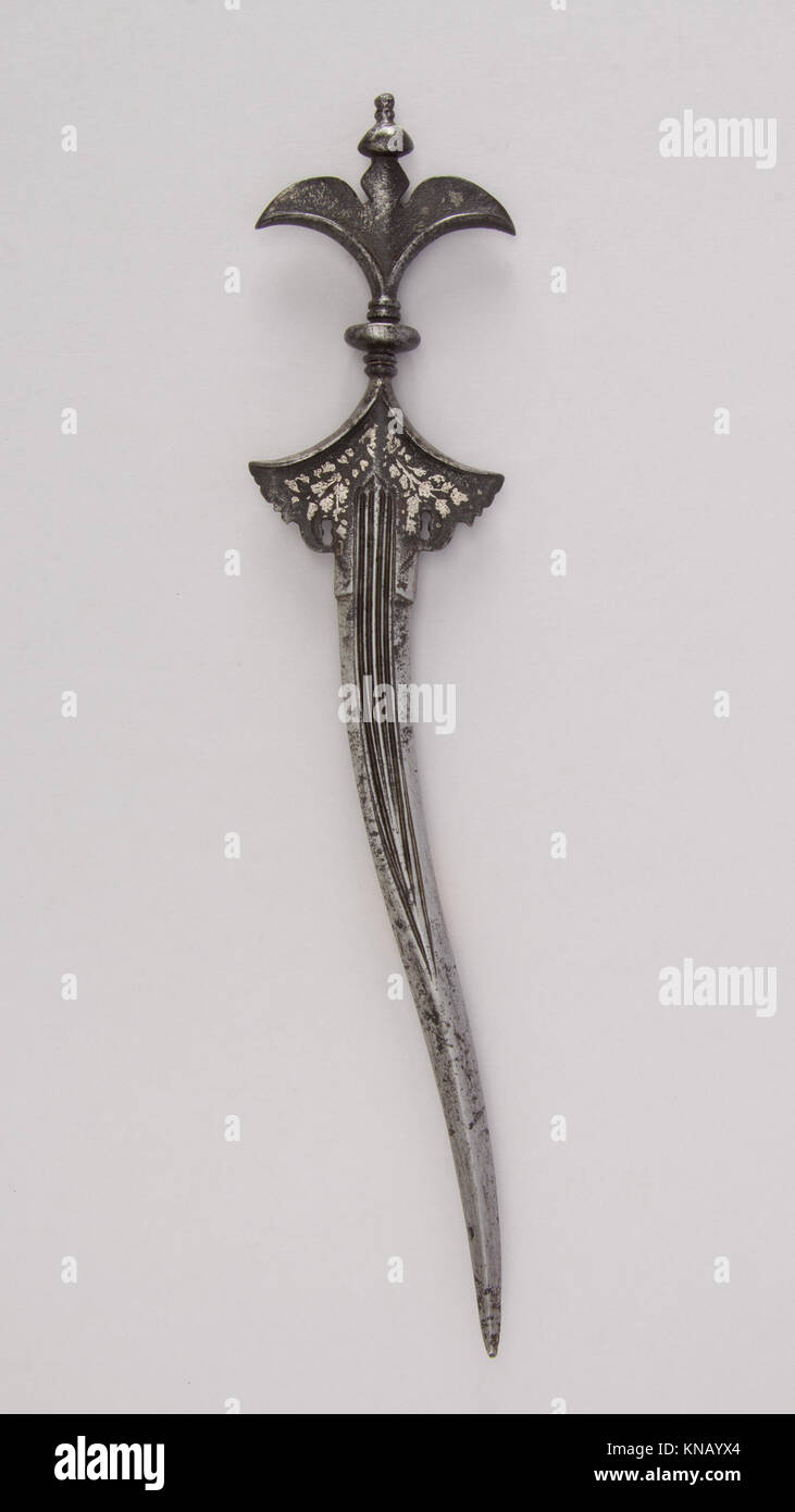 An indian dagger chilanum hi-res stock photography and images - Alamy