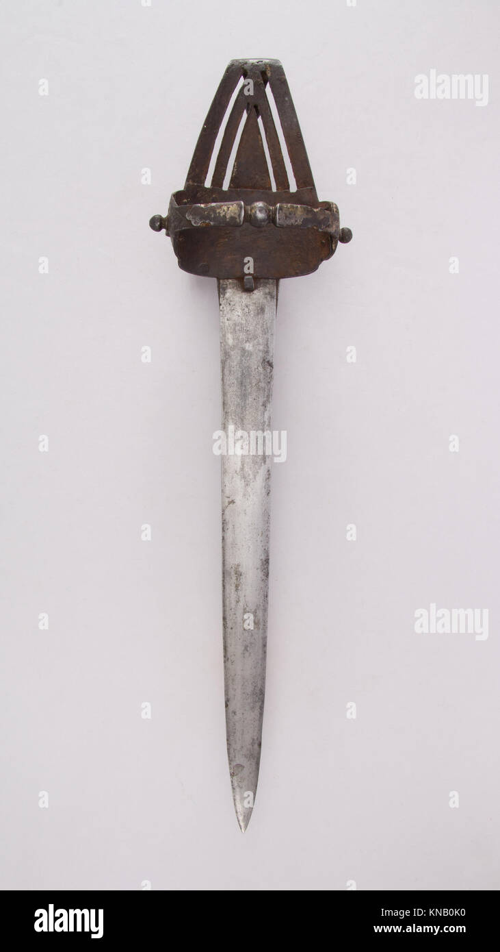 Gauntlet Dagger (Pata) MET 36.25.743 004july2014 31723 Stock Photo - Alamy