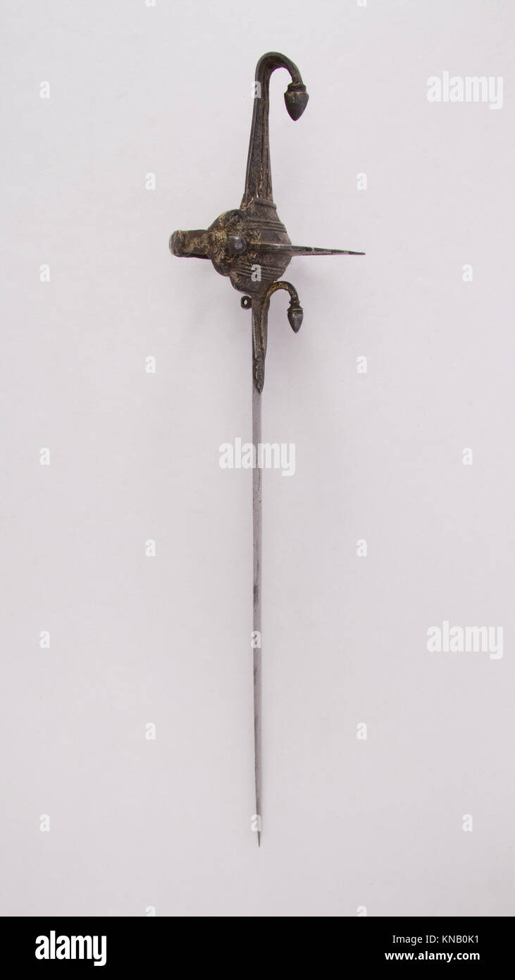 Gauntlet dagger hi-res stock photography and images - Alamy