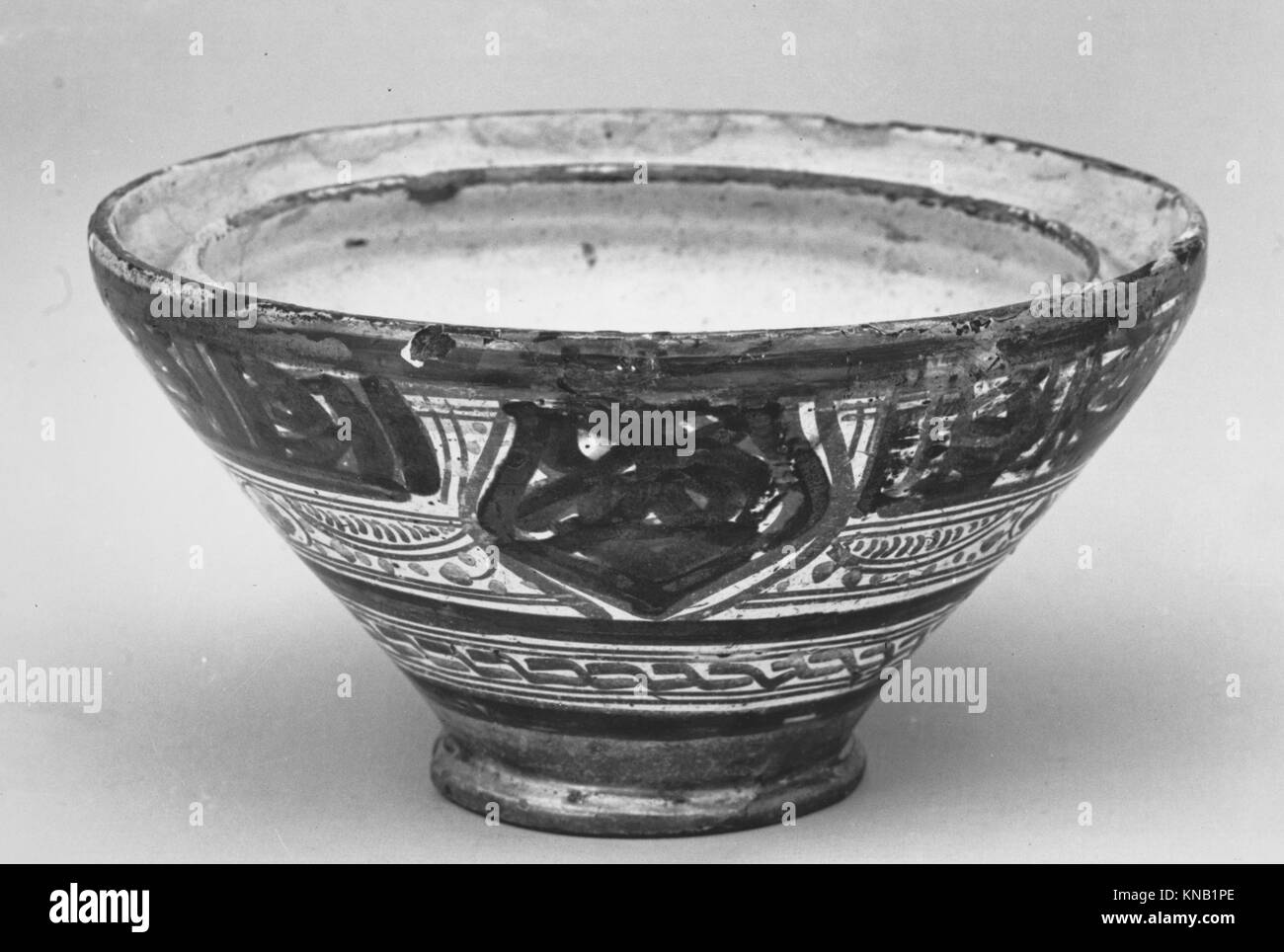 Rounded pottery vessel Black and White Stock Photos & Images - Alamy
