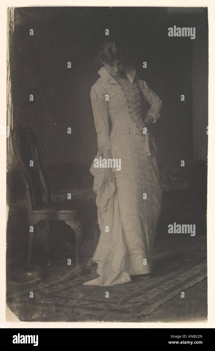 White laced bodice dress hi-res stock photography and images - Alamy