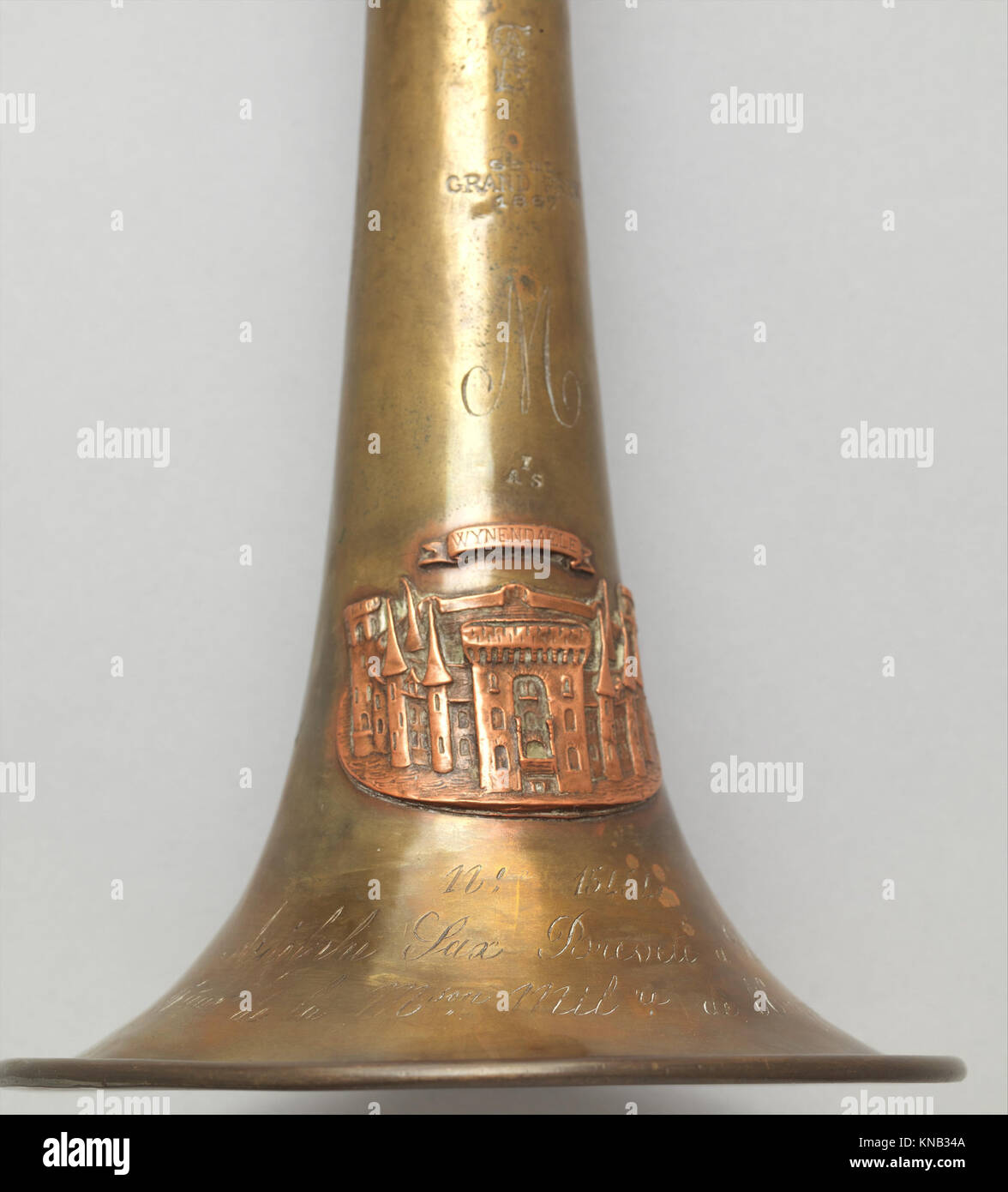 Fanfare trumpet hi-res stock photography and images - Alamy